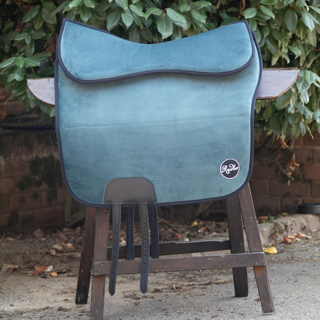 World’s only guaranteed non-slip saddle pad – Equitex